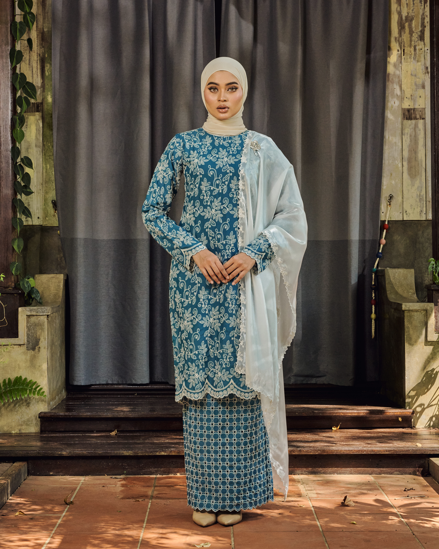 RAYSA KURUNG - TEAL BLUE – Nadine